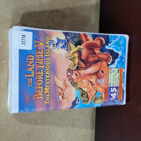 Media | Sealed Watermark Vhs Land Before Time V | Poshmark